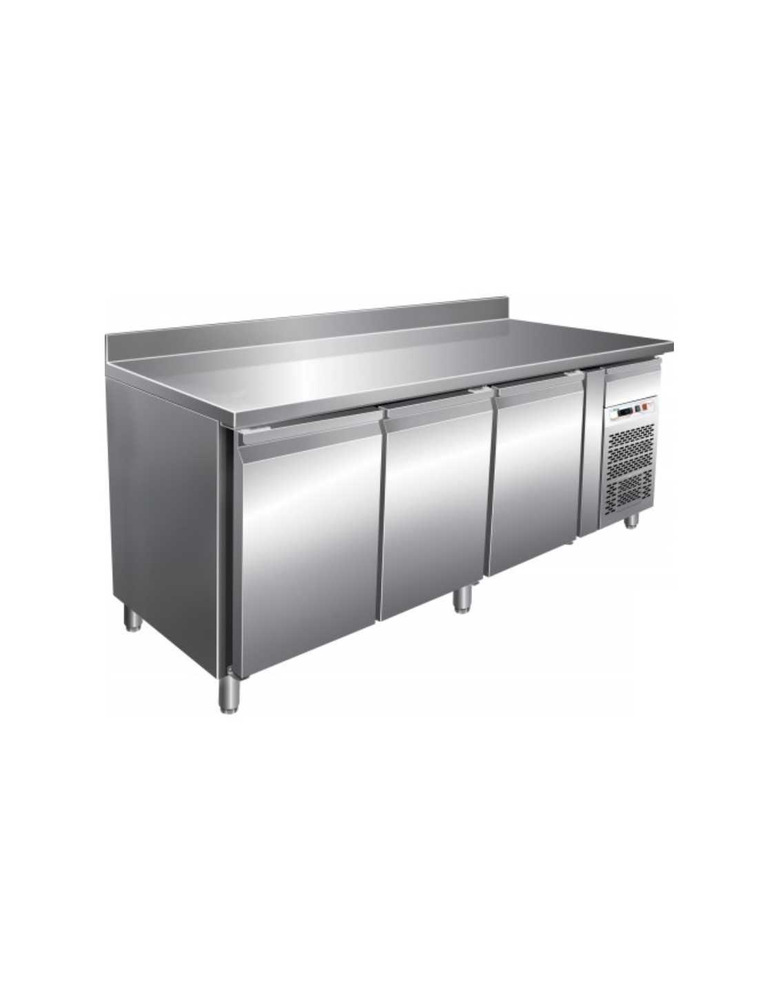 Refrigerated patisserie tables